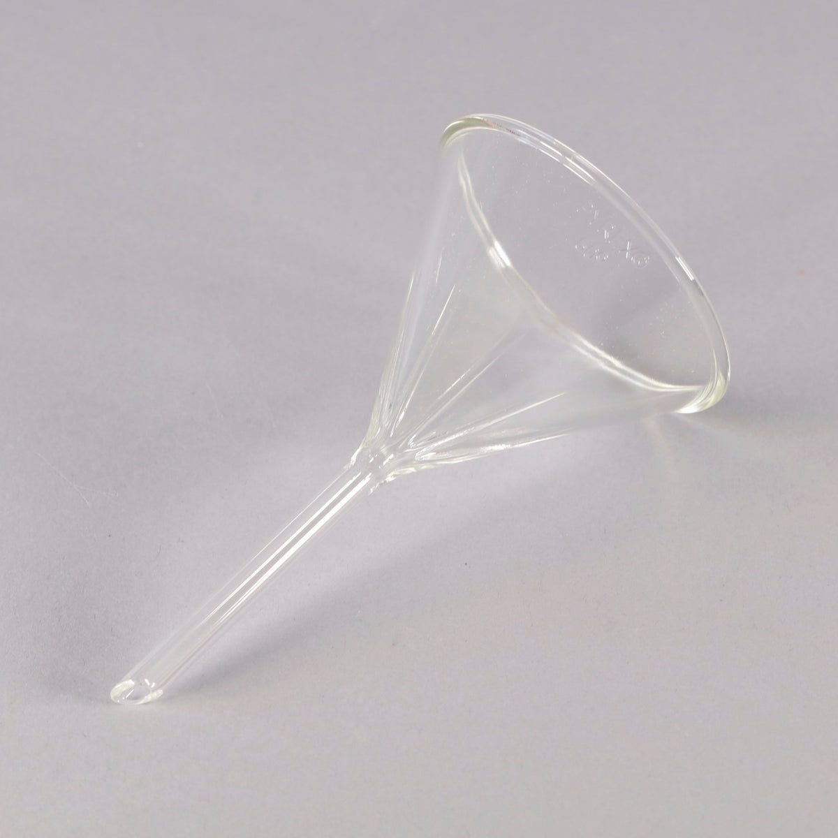 PYREX 75mm 60° Angle Fluted Glass Analytical Funnel #6180-75 – reLAB